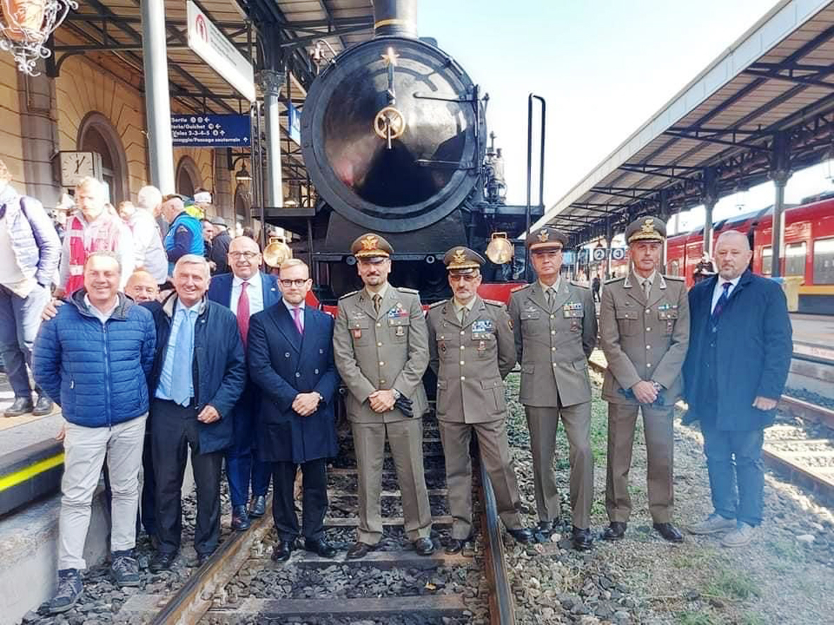CHIVASSO - La locomotiva torna a sbuffare sulla linea Chivasso-Aosta ...